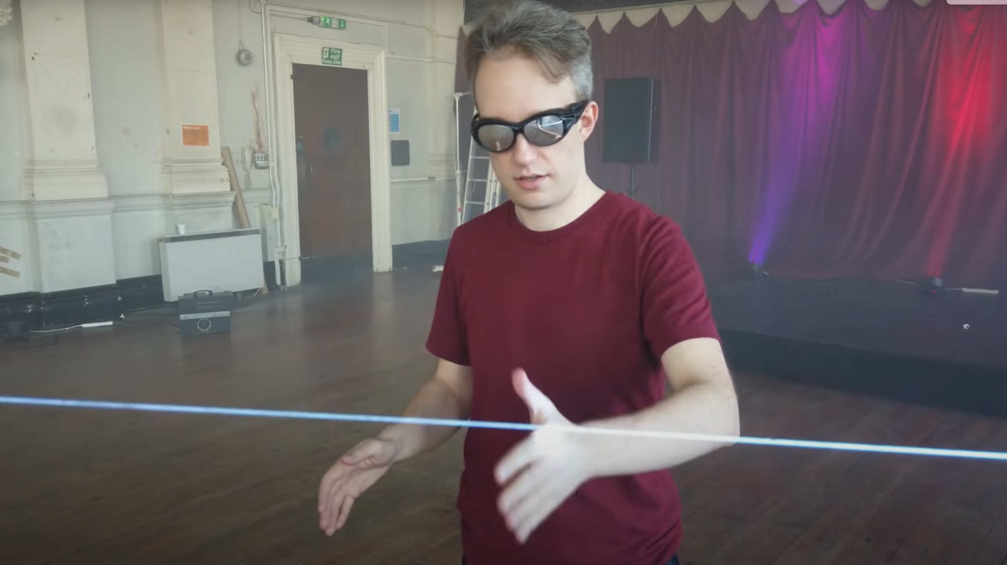 Tom Scott stops a laser beam – Seb Lee-Delisle